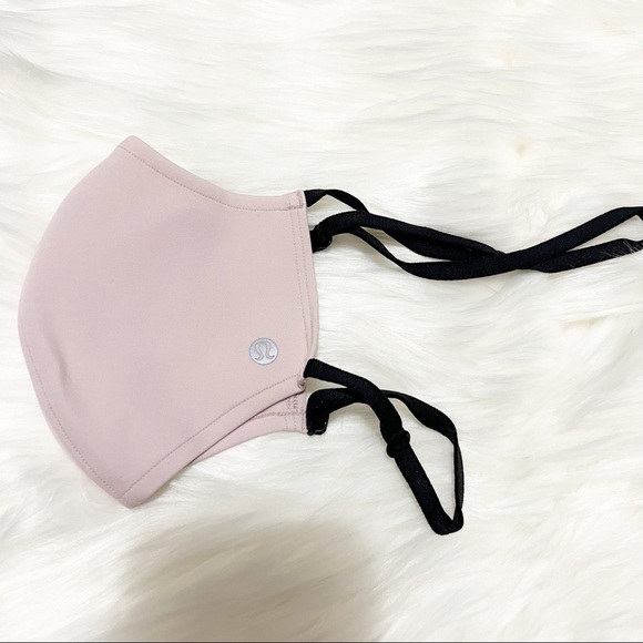 lululemon athletica | Accessories | Lululemon Double Strap Face Mask ...